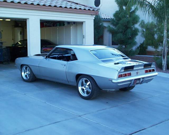 Pictures of all cars on pro-touring.com