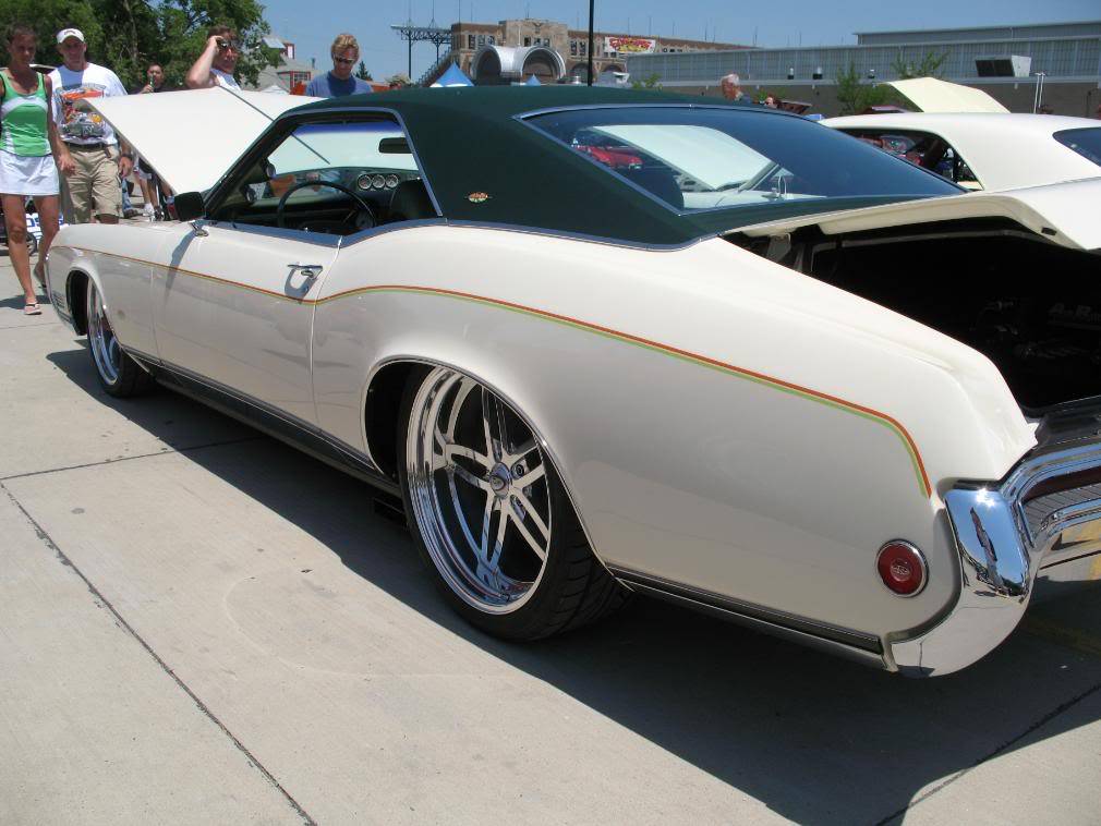 Pro street '67 Buick Riviera