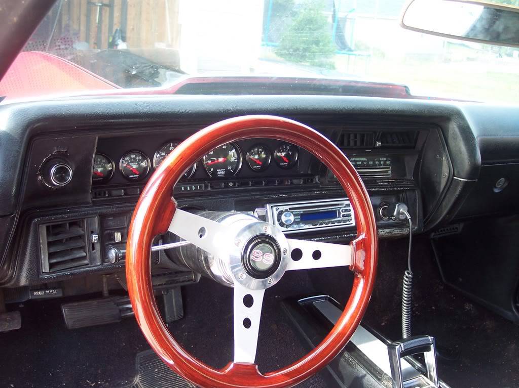 painting my dash panel (70 chevelle). step by step.