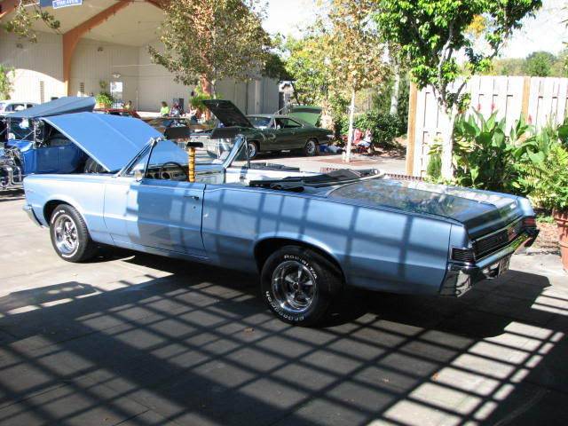 Oct 12 th Columbus Ohio Zoo Car Show