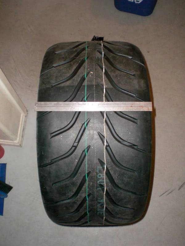 toyo R888 305/35-18 on 10 wheel bulge