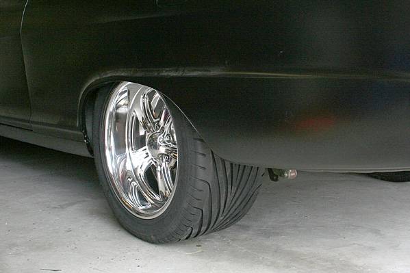 255/45/17 on 9" rim?