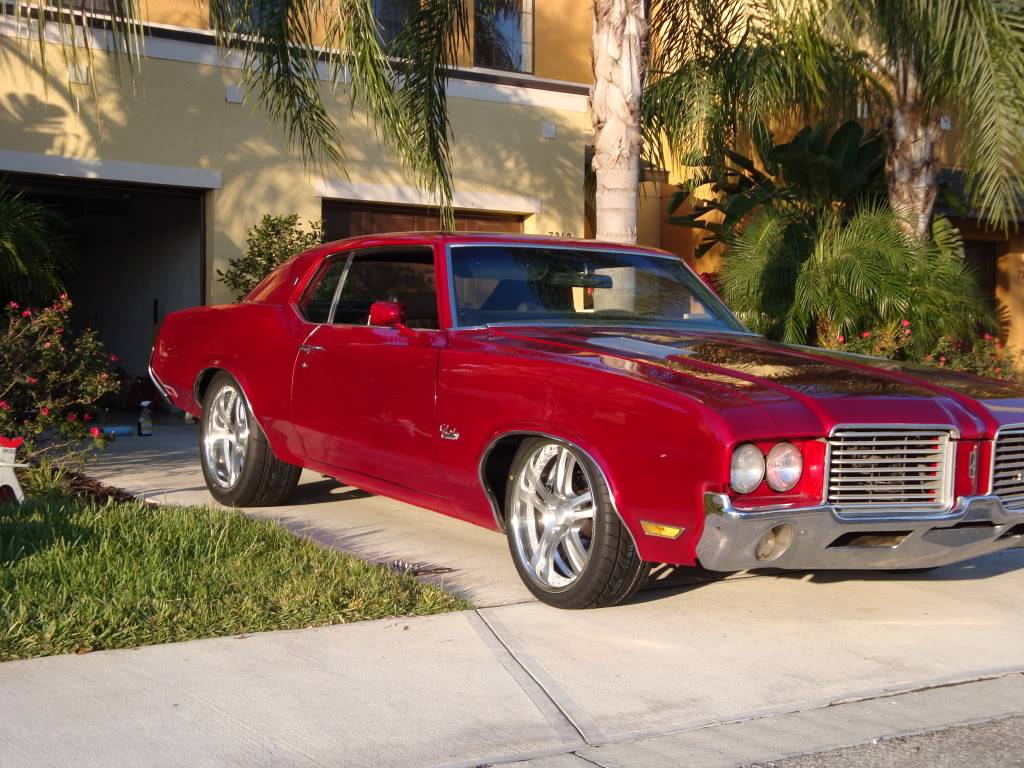 How can I fit the Large rear wheels?