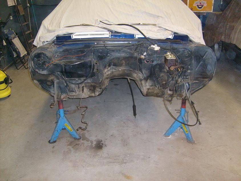 Swedish Camaro 1969 Pro Touring build (LS2/T56, AME Subframe)