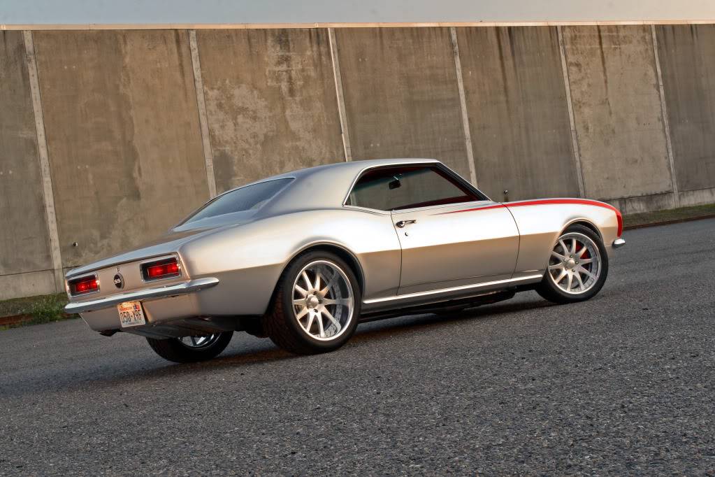 Need pictures of 67,68 Camaro with custom wheels