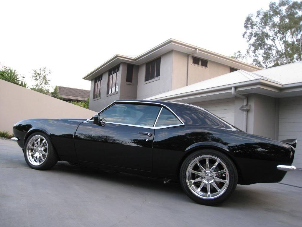 Need pictures of 67,68 Camaro with custom wheels