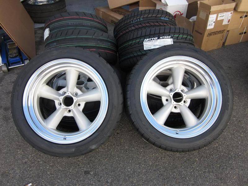 DriverzInc: First sets of 18" VWW wheels we've mounted and shipped!