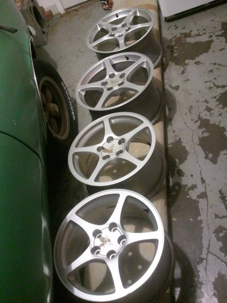 1st gen Camaro C6 wheels