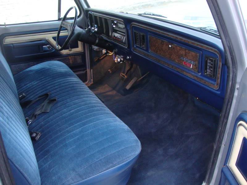 1978 F-250 Supercab Short Bed Lariat Lowered!