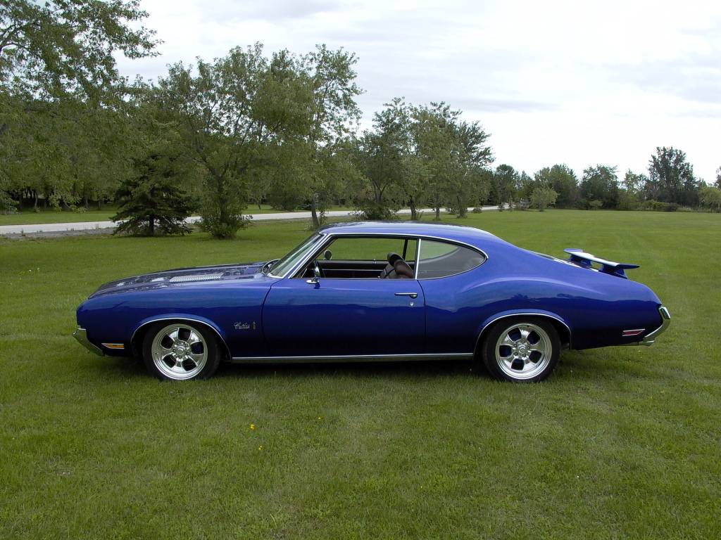 72 Cutlass S 461 with Ridetech Air Ride - Wheel Options