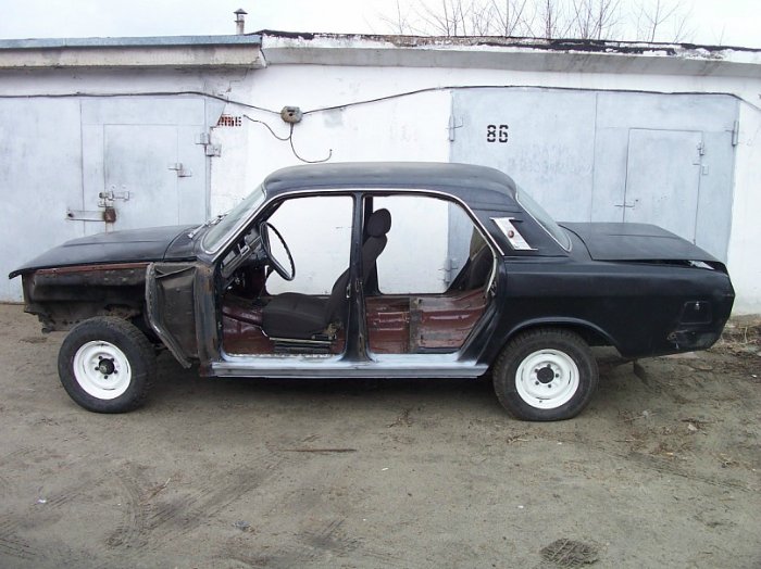 GAZ M24 "Volga" Russian build