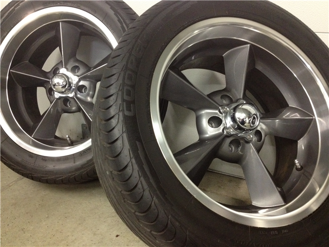 MB Old School 17" wheels with tires