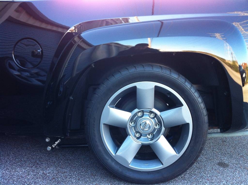 Looking for pics of 18X8's with 275's