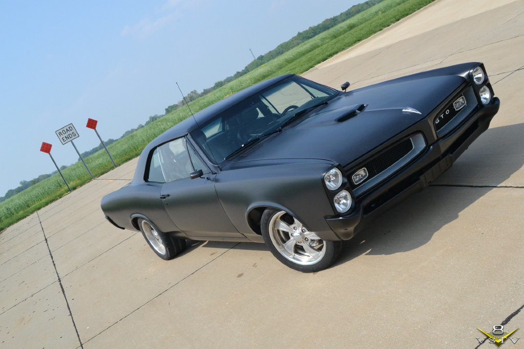 GTO rotting away in my neighborhood.