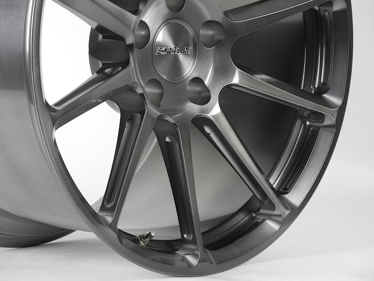 Forgeline's New One Piece Forged Monoblock Directional Spoke RB1 Wheel