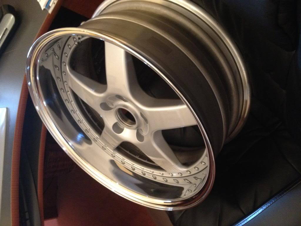 Pro-touring the holden vl calais