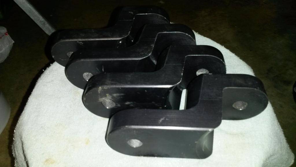Detroit speed offset shackles p/n: 040901 - new!!!