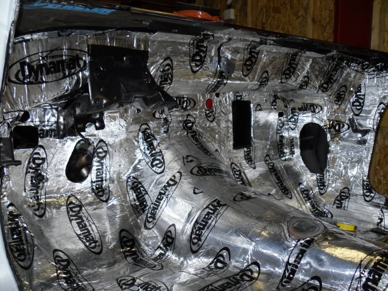 Dynomat/insulation placement