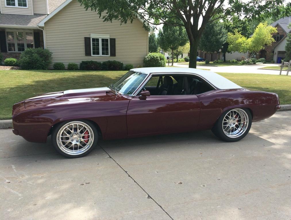 Jason Fowler's '69 Camaro Z28 on Forgeline GW3 Wheels