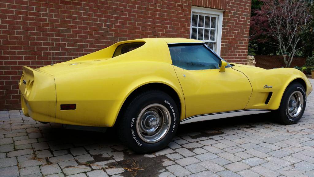 76 Corvette Stingray