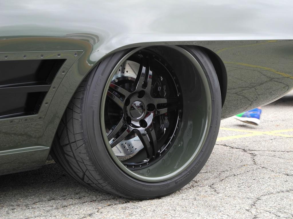 Mary and Clayton Graham's "T-Rex" '69 Camaro on Forgeline SP3P Wheels