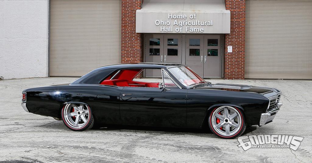 Roadster Shop's "Onyx" 1967 Chevelle on Centerlock Forgeline RS6 Wheels
