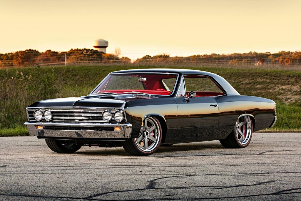 Roadster Shop's "Onyx" 1967 Chevelle on Centerlock Forgeline RS6 Wheels