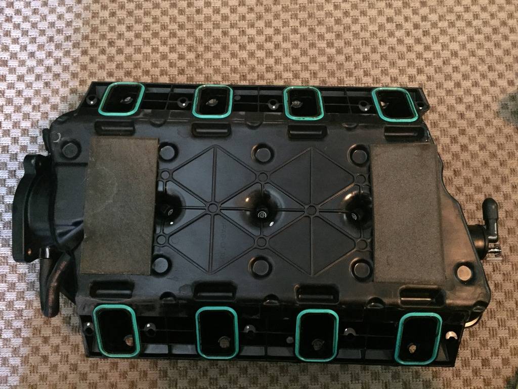 FS Used LS7 stock intake manifold and fuel rails