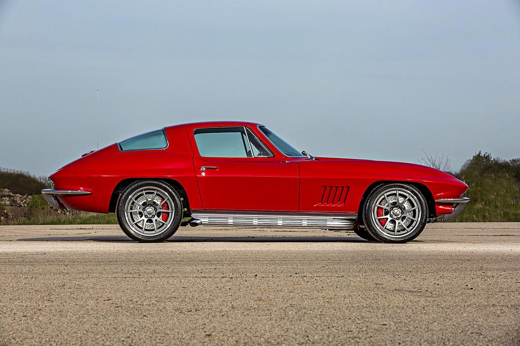 Paul's Schwartz Performance '67 Corvette Sting Ray Widebody on ...