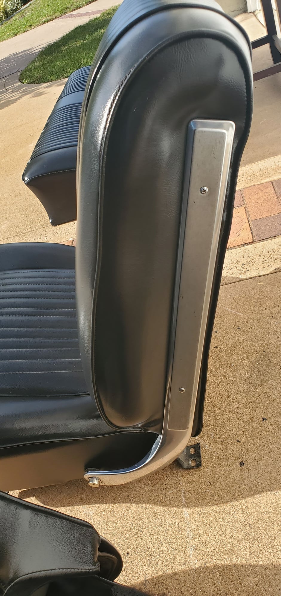 64-67 GM A Body seats (out of a '65 Olds 442)