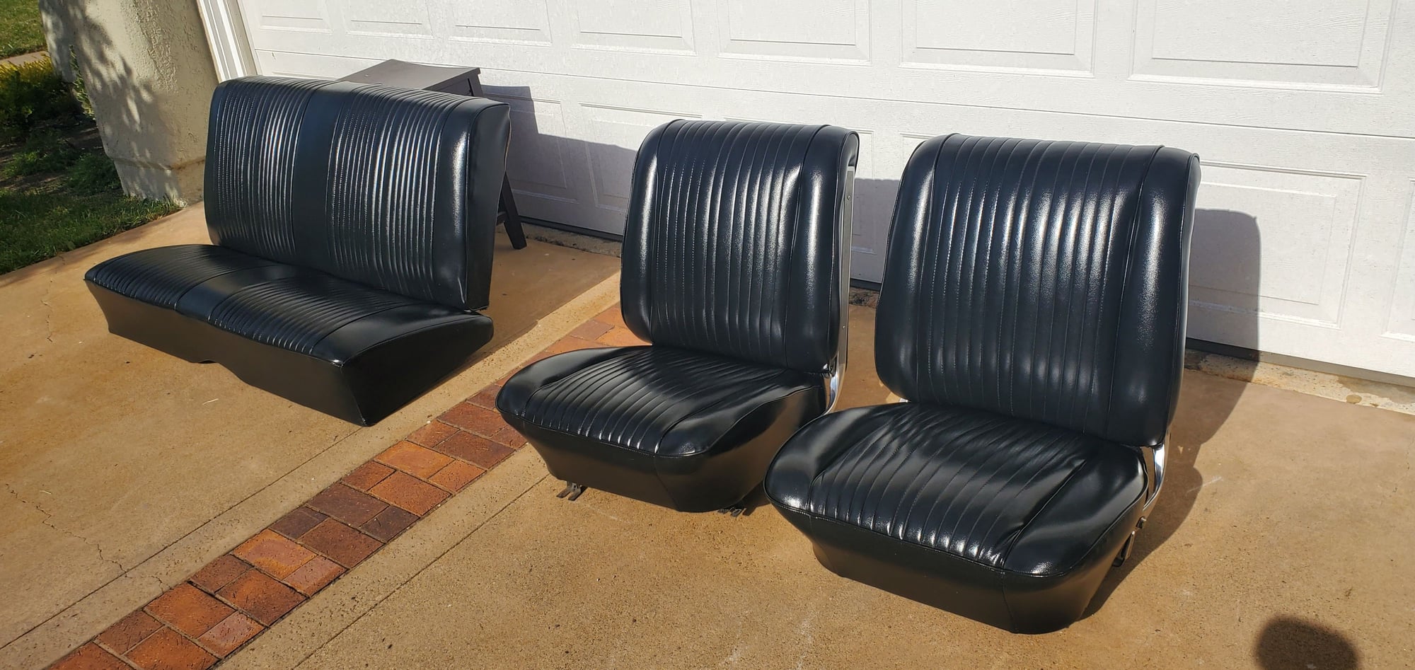 64-67 GM A Body seats (out of a '65 Olds 442)